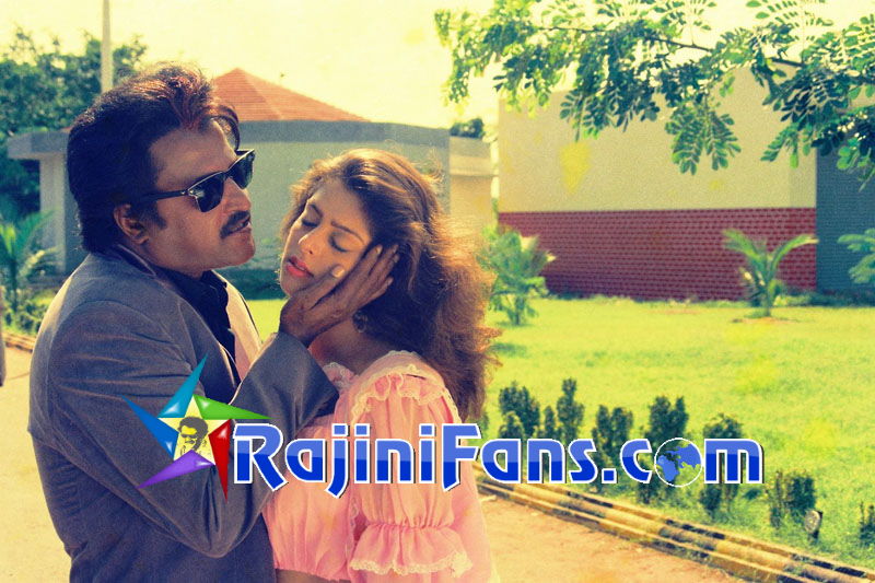 Baasha (1995) - Part 2 - Rajinikanth Photo Gallery - Rajinifans.com
