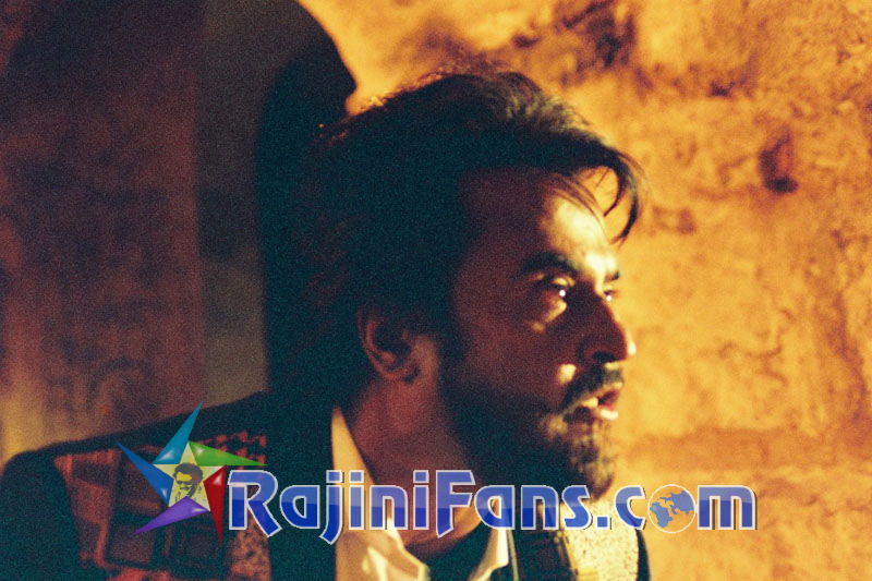 Baasha (1995) - Part 2 - Rajinikanth Photo Gallery - Rajinifans.com