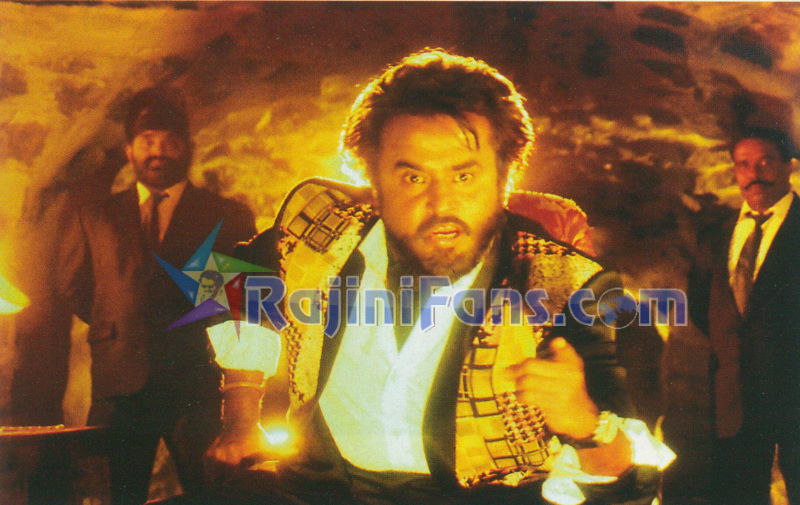 Baasha (1995) - Part 2 - Rajinikanth Photo Gallery - Rajinifans.com